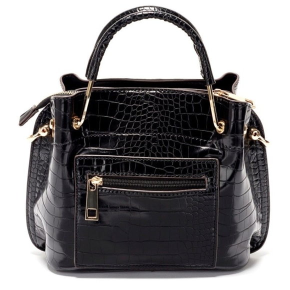 Naturalizer | Bags | Naturalizer Mariella Black Crossbody Bag Free ...